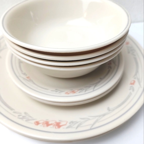 Corelle | Dining | Vintage Corelle Rose 2pc Dinnerware Set Wcoral Mugs ...